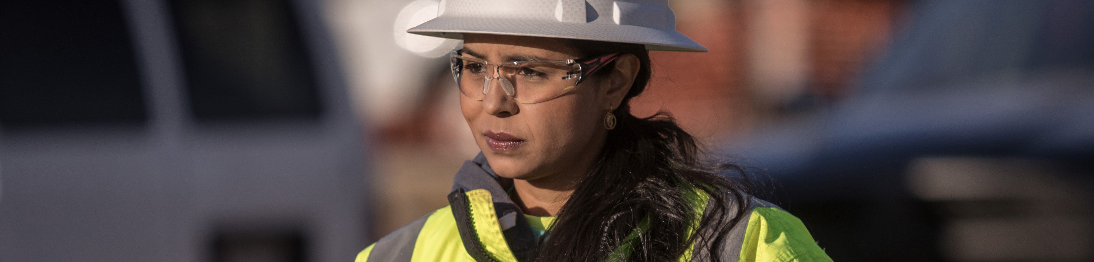 Pyramex Women's PPE Collection | Work Wear, Headgear, Hearing, Eyewear ...